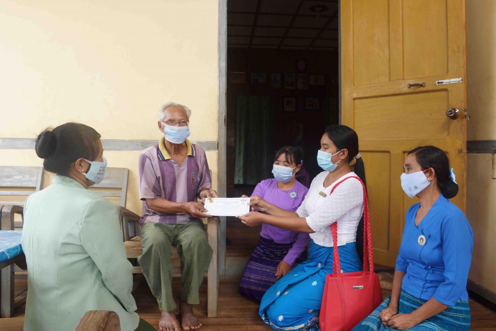 ဖရူဆိုမြို့နယ်အတွင်းရှိ အသက် ၈၀ နှစ်ပြည့်ပြီး အသက် ၈၅ နှစ်အောက် သက်ကြီးဘိုးဘွားများအား အိမ